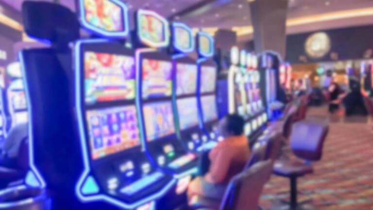 Qual è la differenza tra Slot Machine e VLT? Ecco la risposta!