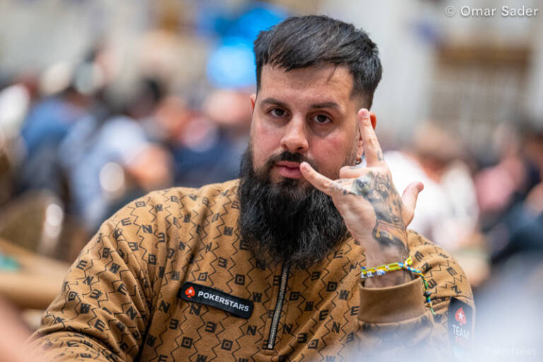 WSOP 2023: Alejandro Lococo murato dai Jack in due mani. Out 7°